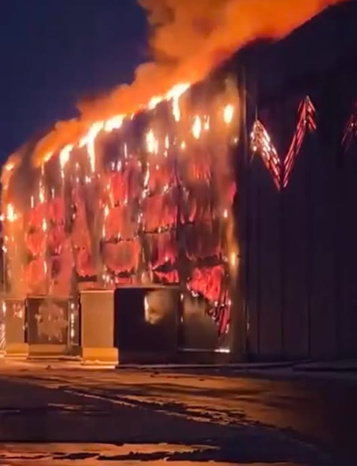 BREAKING: At least 300 homes estimated damaged or destroyed after large ...